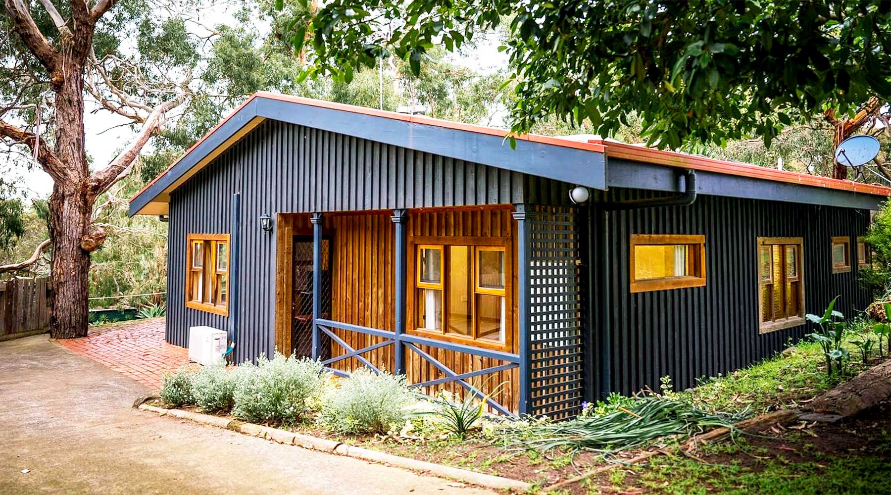 Bells Estate Bush Cottage | Great Ocean Road Pet Friendly